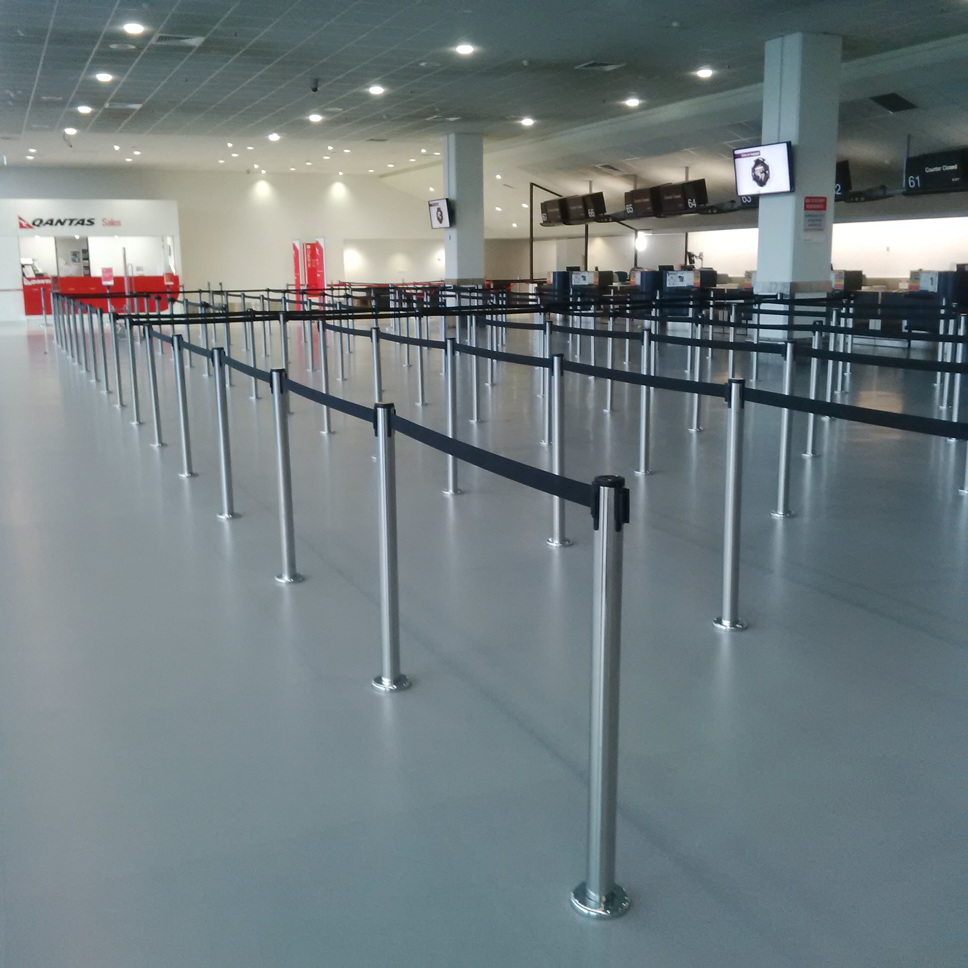 Fixed Queuing Stanchion - Vanguard Group