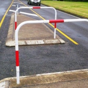 Cycle Hold Rail - 900mm Wide - Vanguard Group